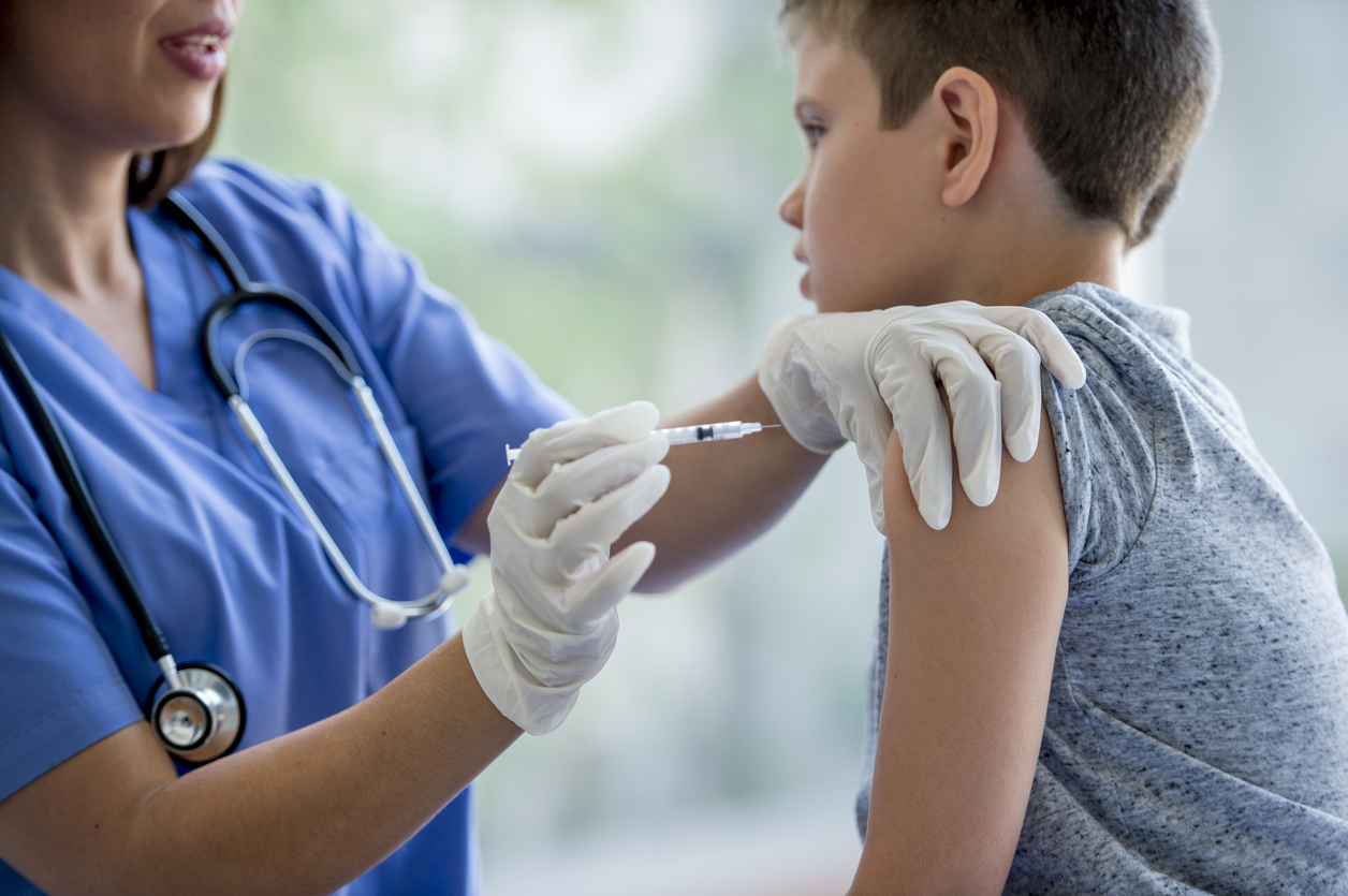 Vaccination des enfants : l'OMS dénonce l'inégalité mondiale | Santé ...