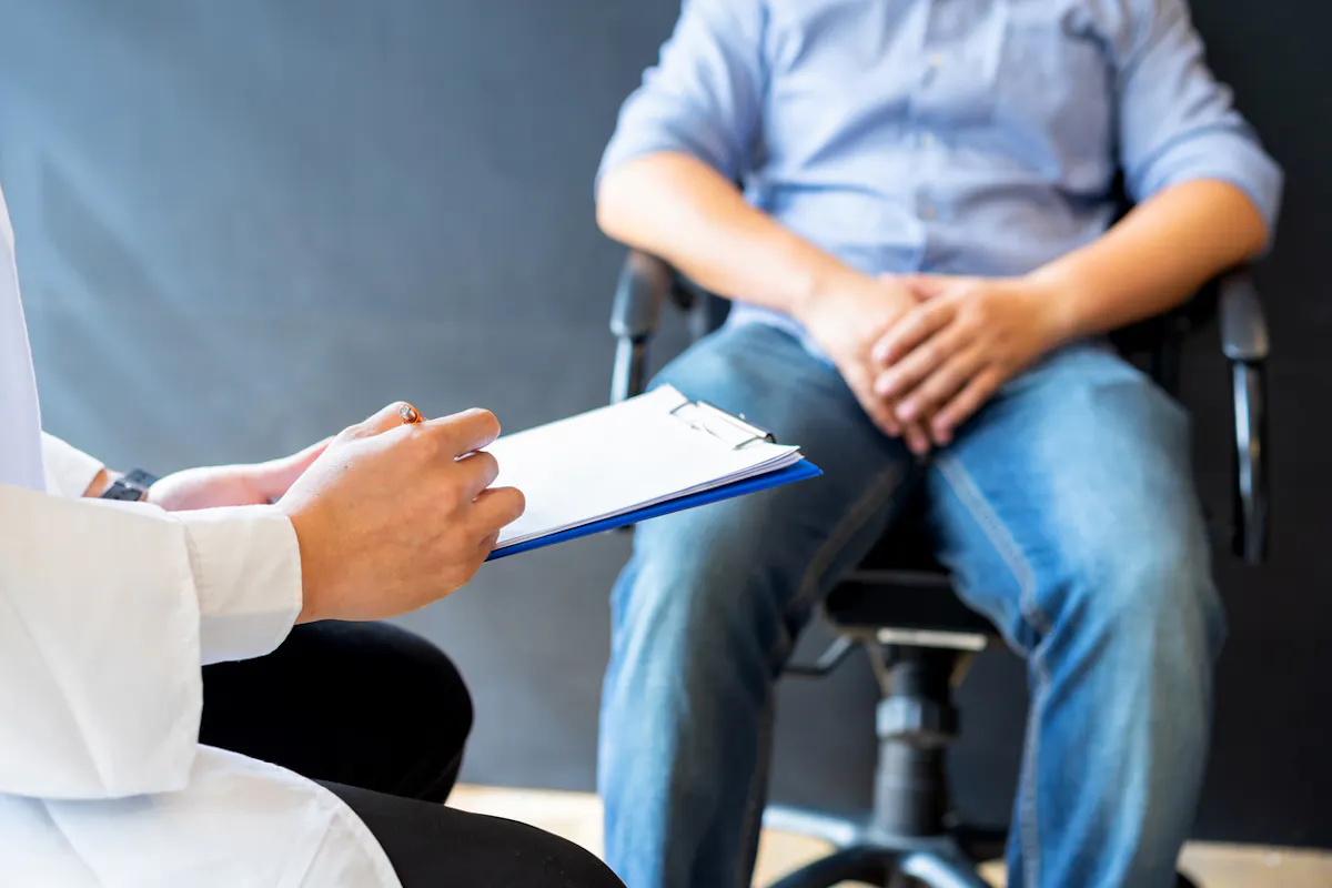 Ce patient consulte pour des douleurs au testicule, les médecins ...