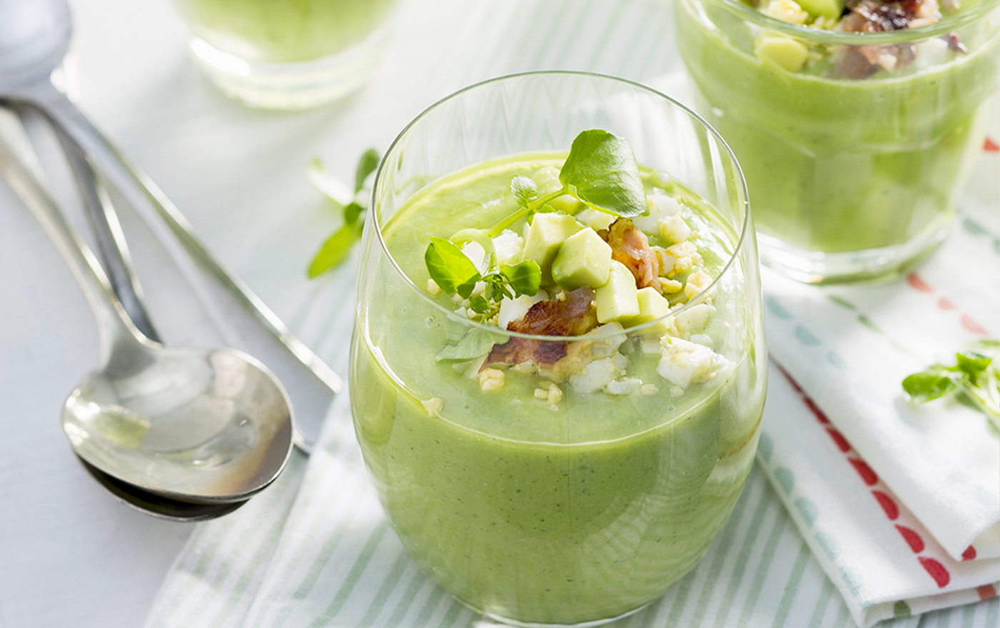 Calories avocat : apports en protéines, vitamines, glucides, lipides et ...