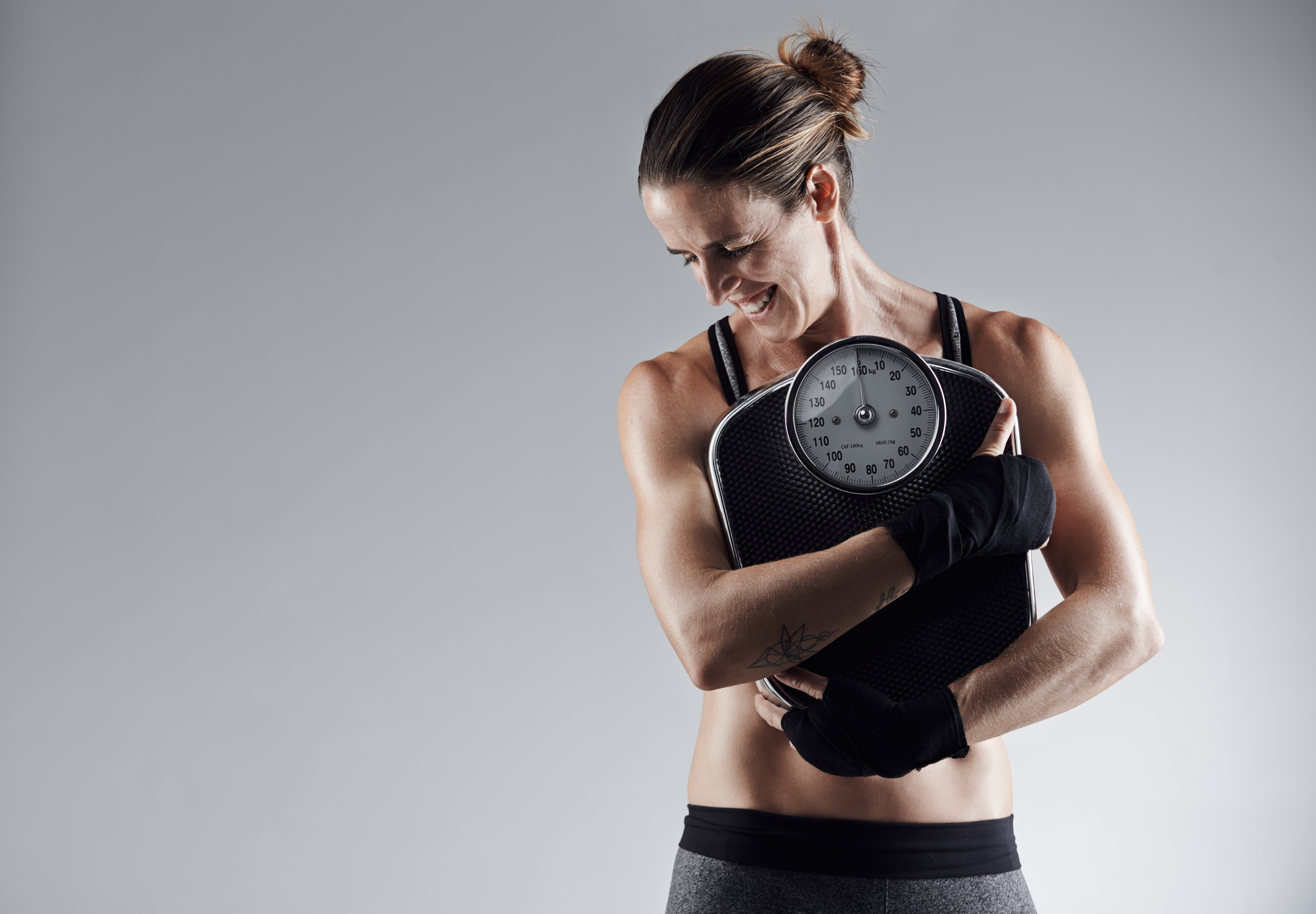 Le muscle est-il plus lourd que la graisse ? | Santé Magazine