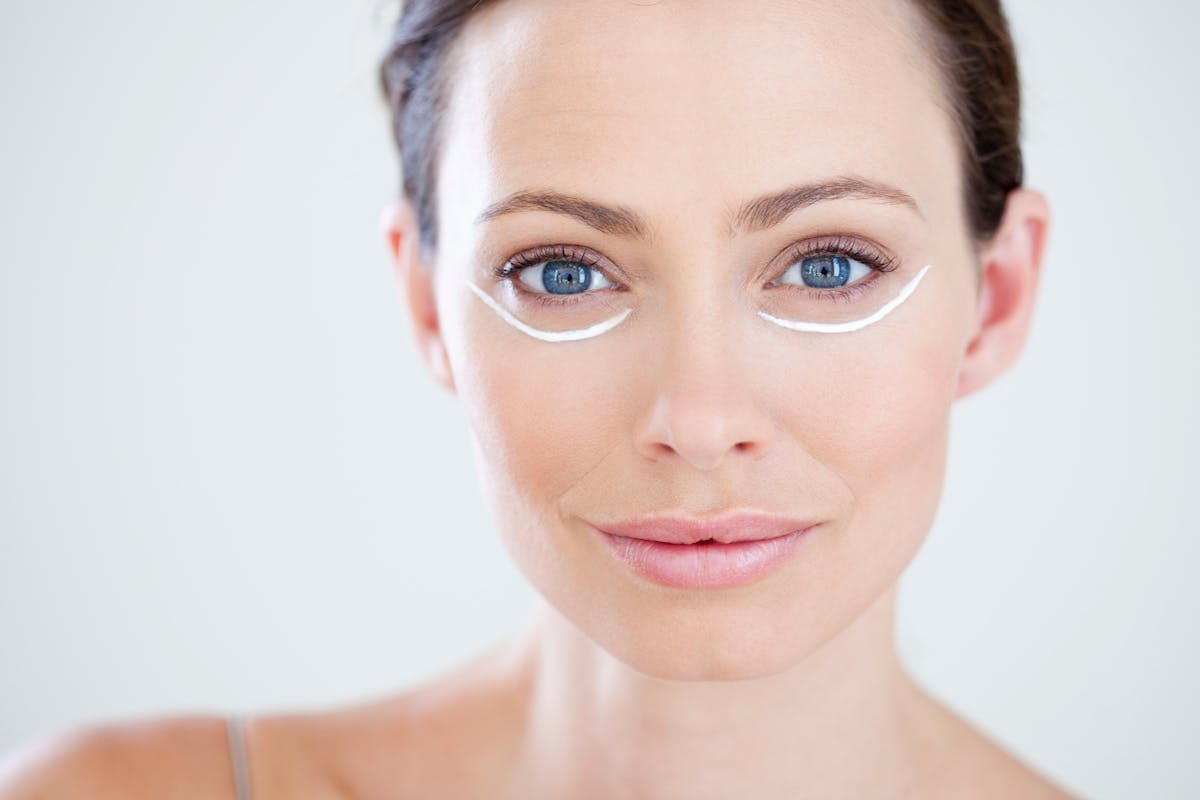 Pourquoi j’ai des cernes alors que je dors bien ? | Santé Magazine