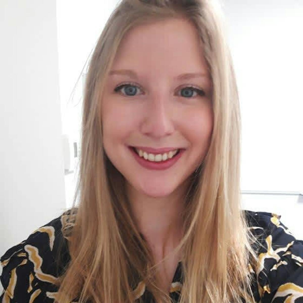 Dre Marie Seminel, chirurgienne ophtalmologue spécialiste de la rétine ...