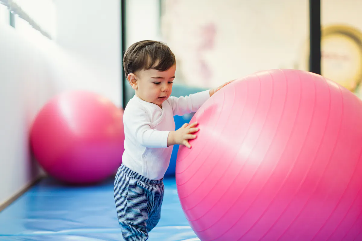 Baby Gym : tous les avantages de la gymnastique pour bébés ! | Santé Magazine