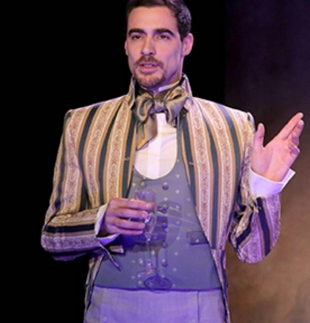 Implant herniaire : le calvaire d’Arnaud Denis après l’opération | Santé Magazine