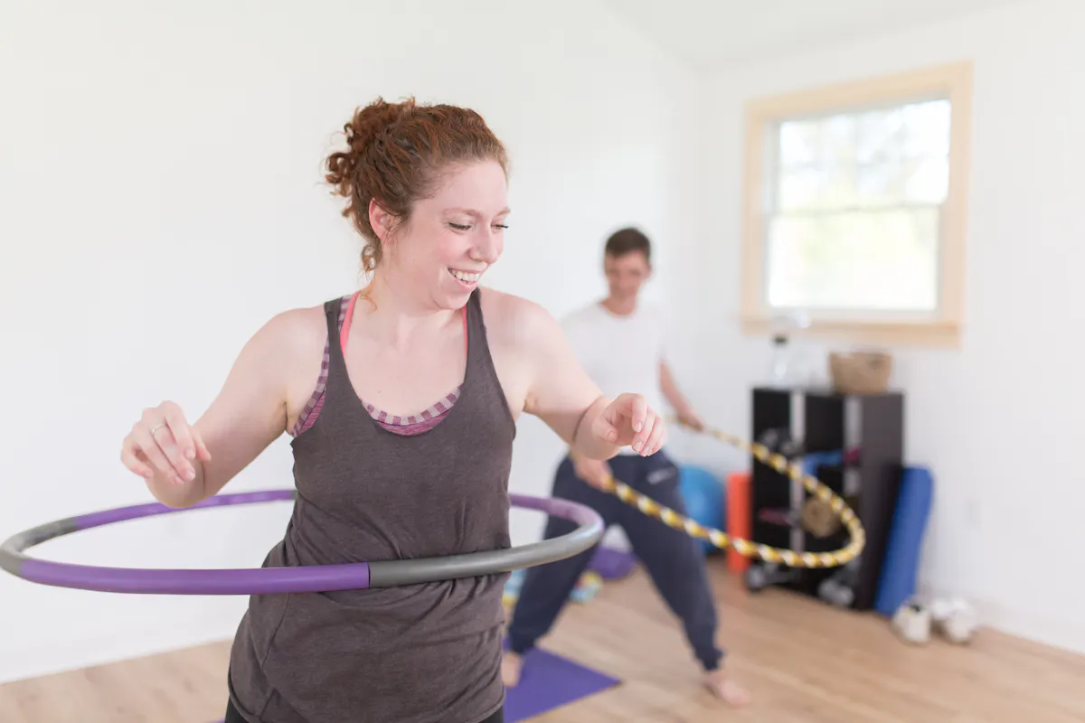 Moins 15 kilos en 49 jours : le hula-hoop, est-il un sport miracle pour ...
